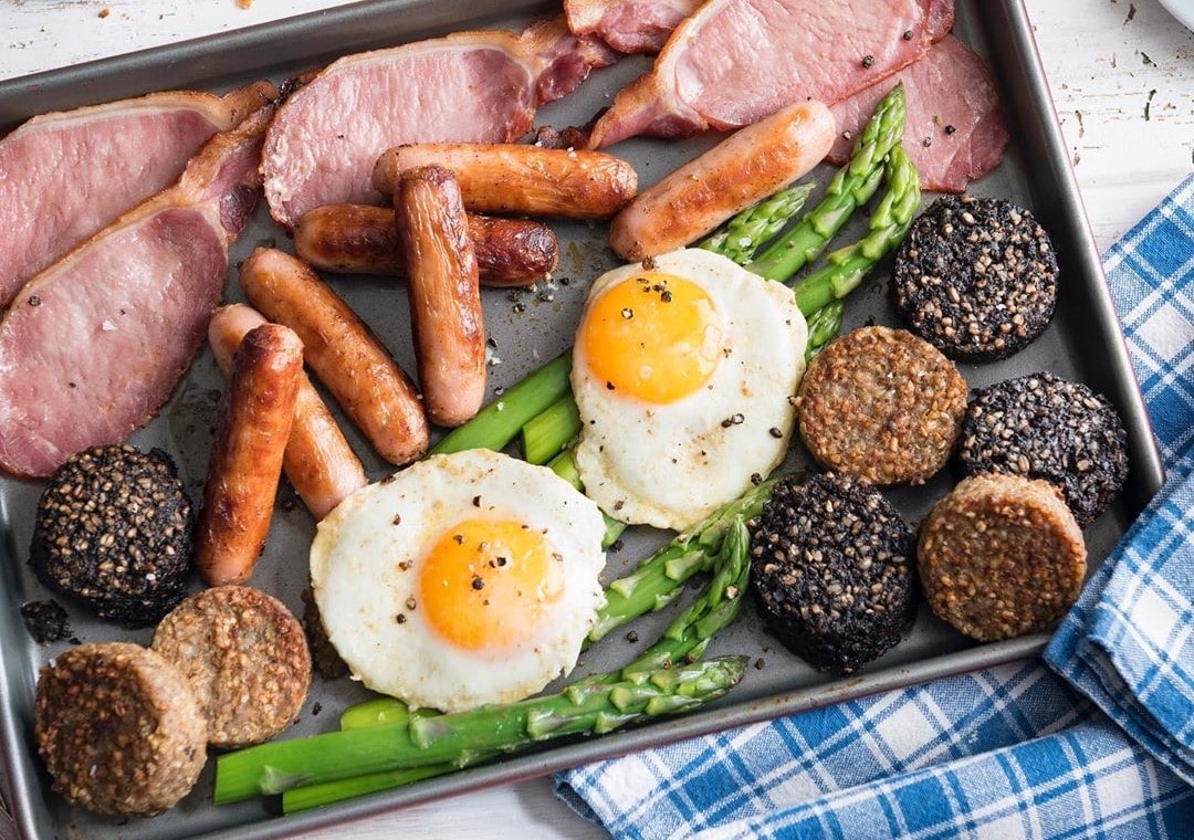 10 AMAZING Irish FOODS & DISHES everyone needs to try