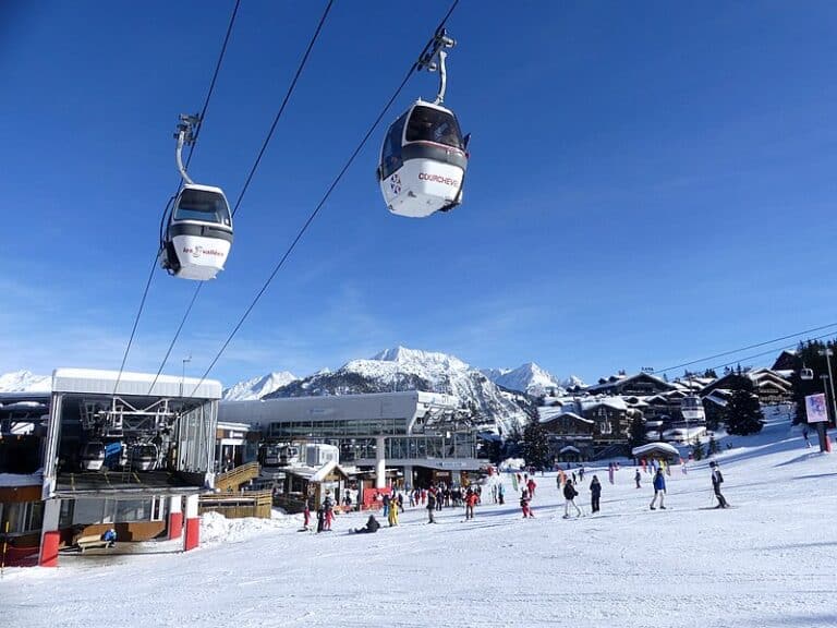 Top 10 BEST ski resorts in France you NEED to visit
