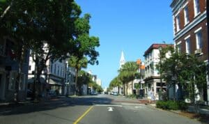 Top 10 FRIENDLIEST US states that WELCOME you with a smile