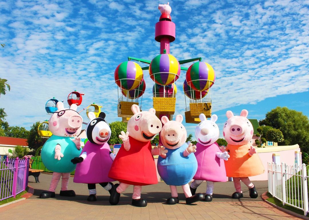 Top 10 BEST THEME PARKS in the UK for a fun day out