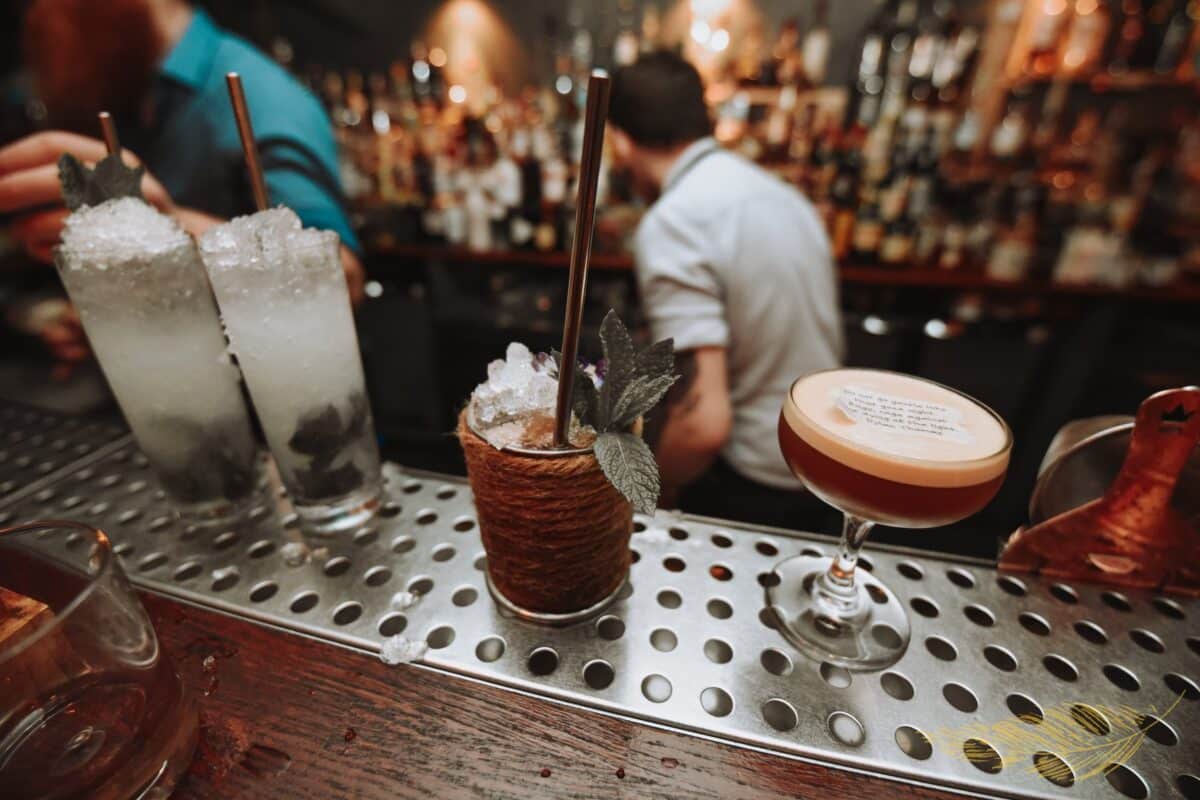 Top 10 best COCKTAIL BARS in Cardiff you need to visit