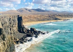 Top 10 WARMEST countries in Europe in JANUARY