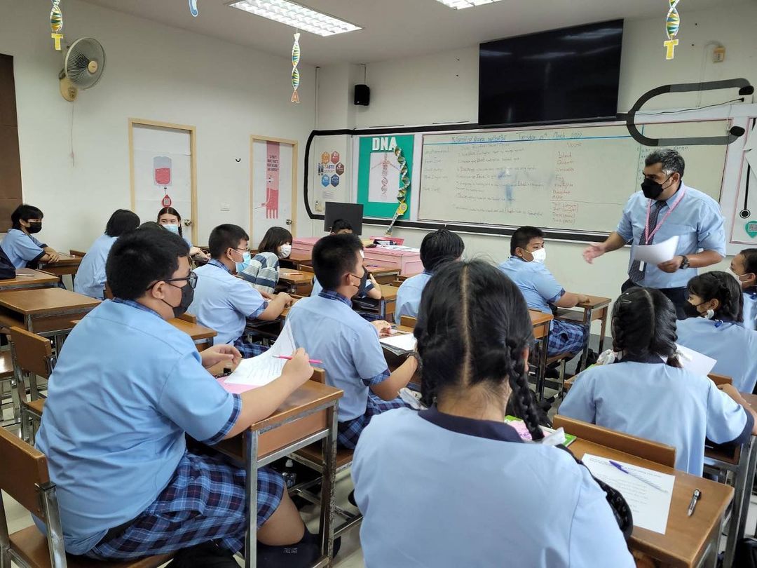 The 5 BEST areas for teaching English in THAILAND