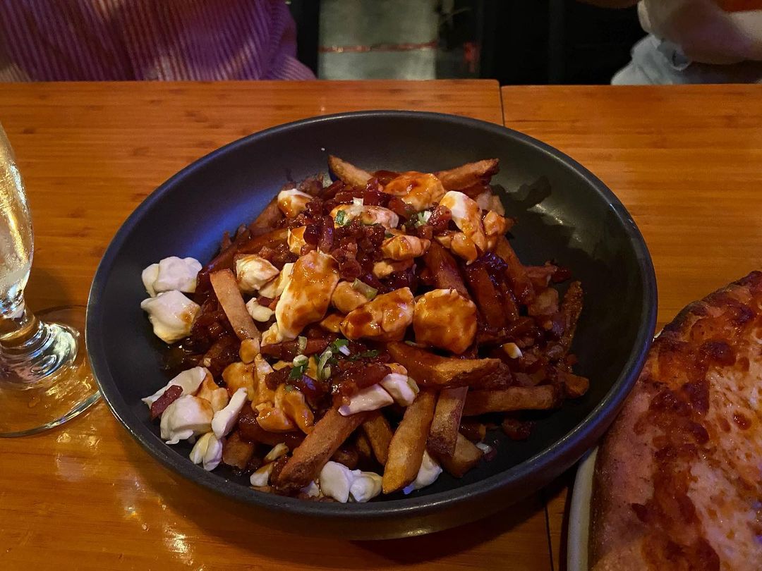 Top 10 spots for the BEST poutine in QUEBEC City