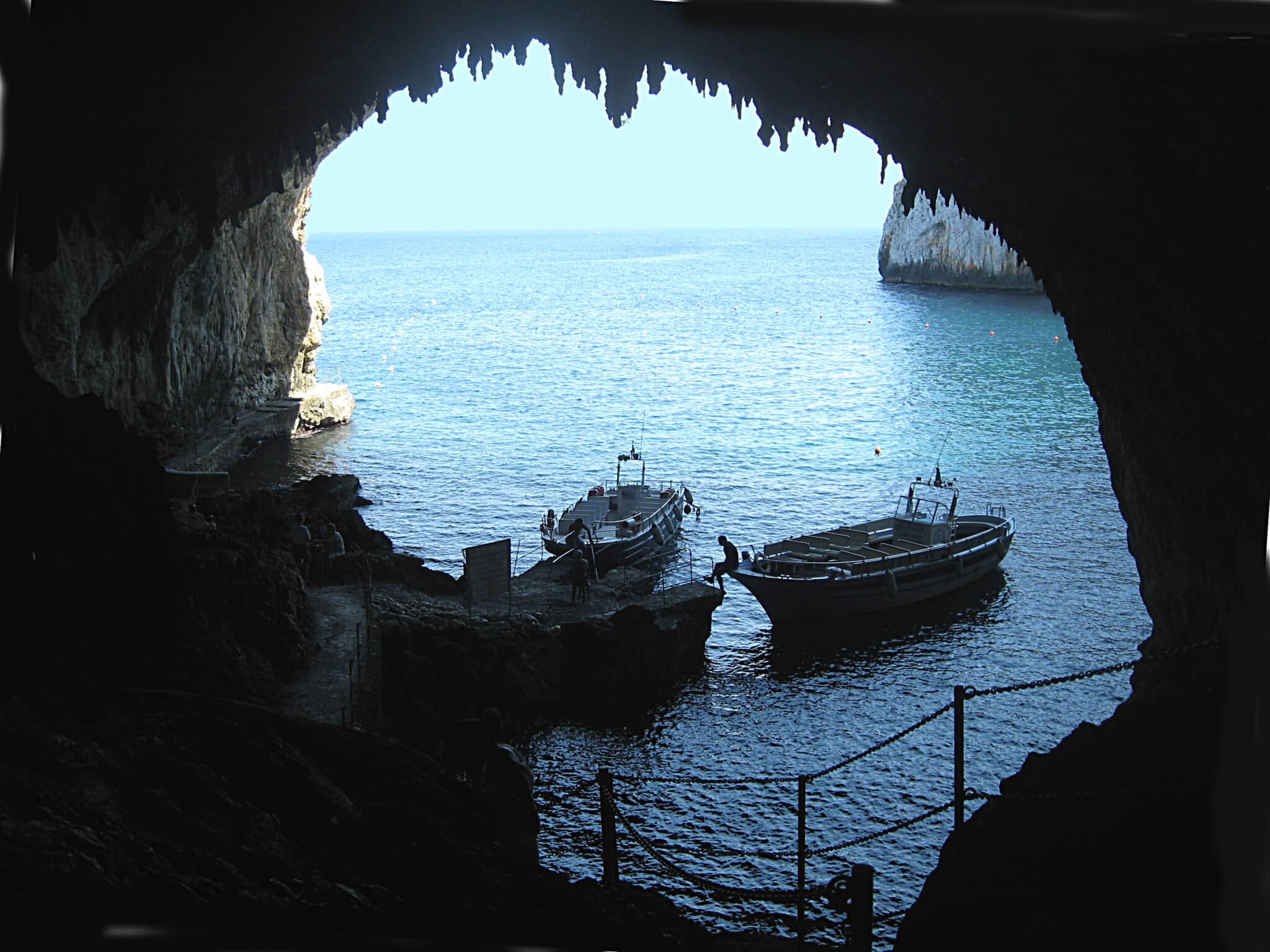 The BOOT of ITALY: history, facts and places to see in Puglia