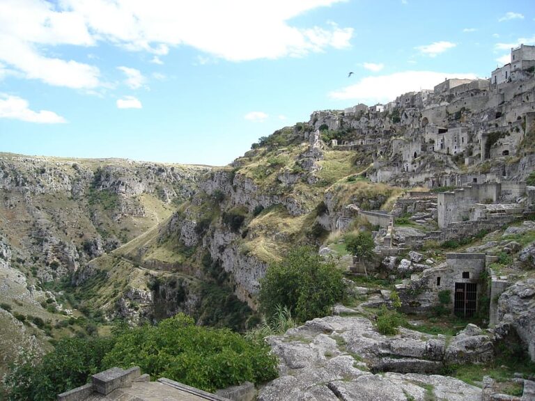 The BOOT of ITALY: history, facts and places to see in Puglia