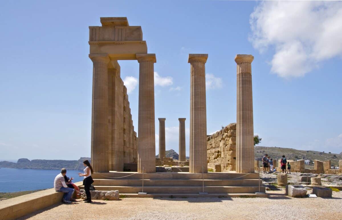 Top 10 ancient GREEK RUINS worth exploring