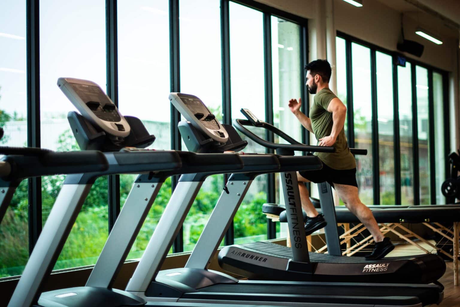 The 10 most POPULAR exercises to try at the GYM