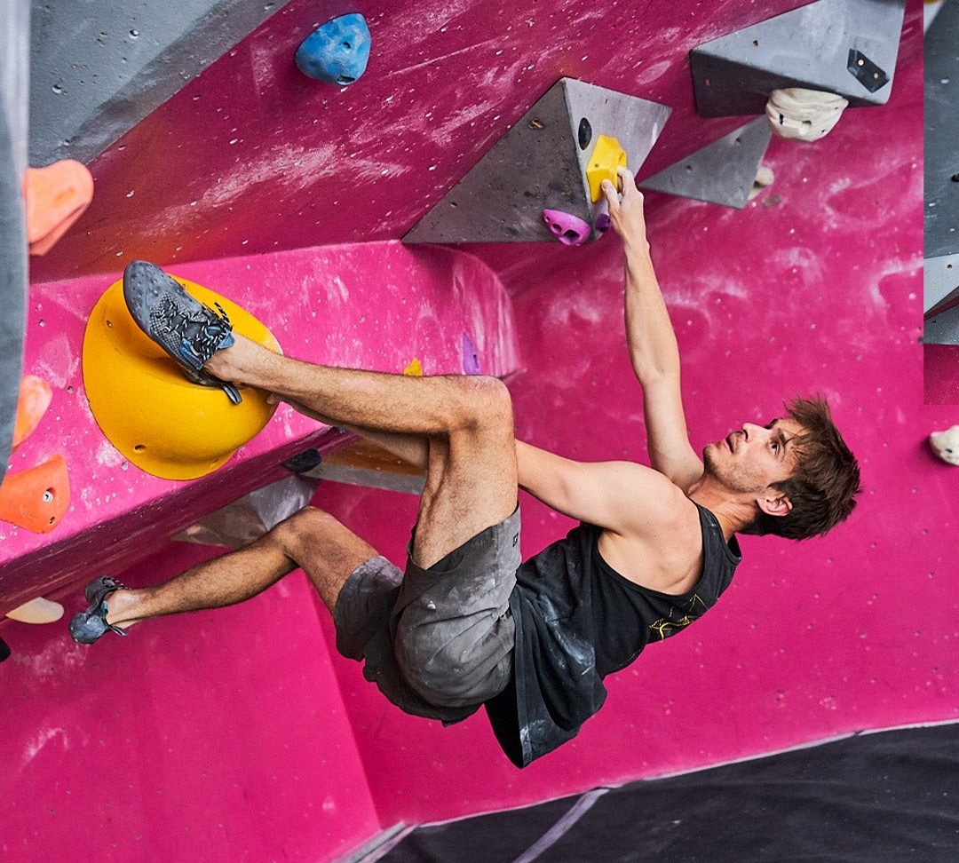 Top 10 UNIQUE gyms around the GLOBE