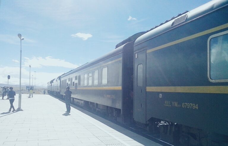 Top 10 LONGEST train journeys in the WORLD