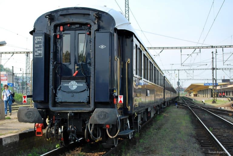 Orient Express VS. modern luxury TRAIN travel – what's changed?